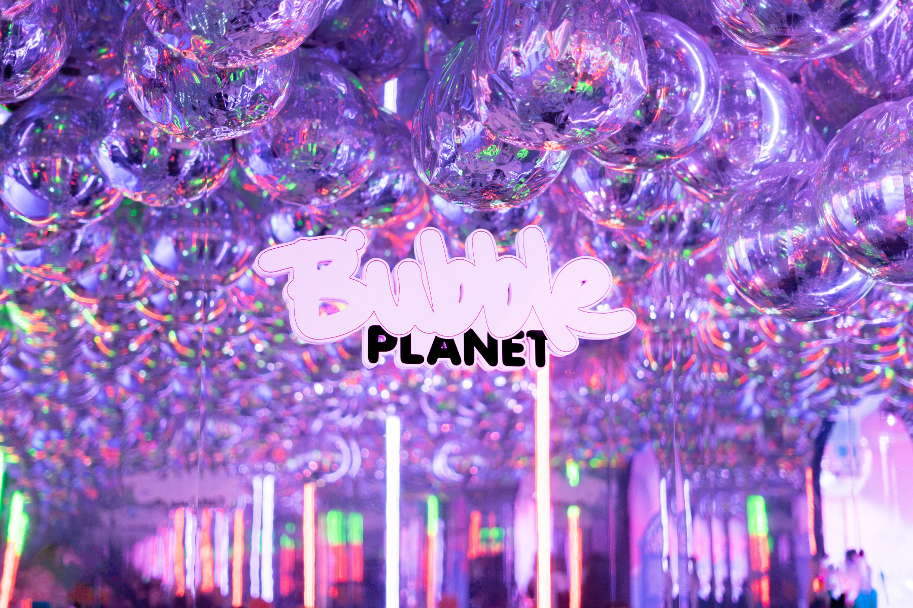 BUBBLE PLANET Brussels: An Immersive Experience